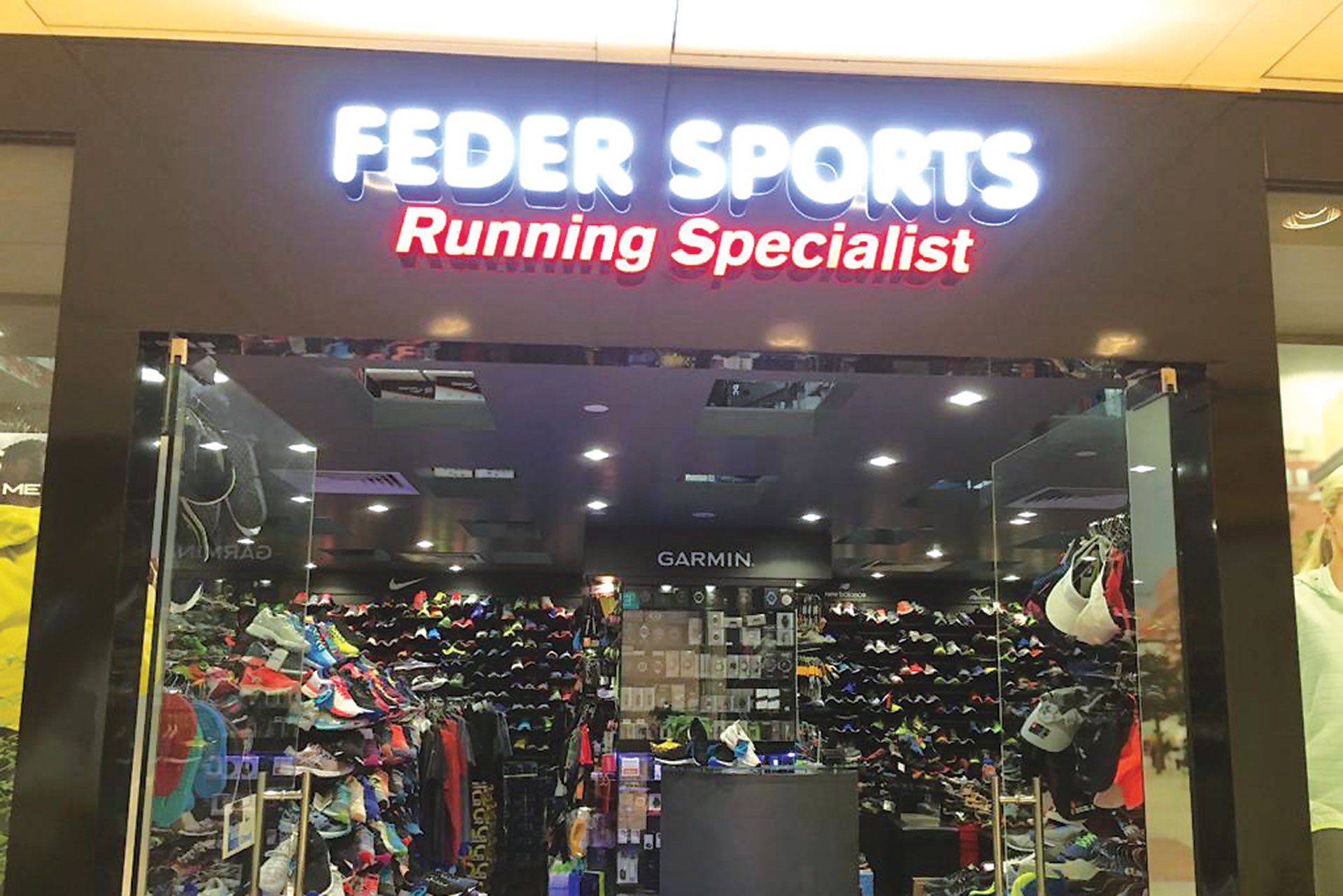 飞达鞋店 - 买对衬脚的跑鞋踏上旅程 - Travellution 畅游行