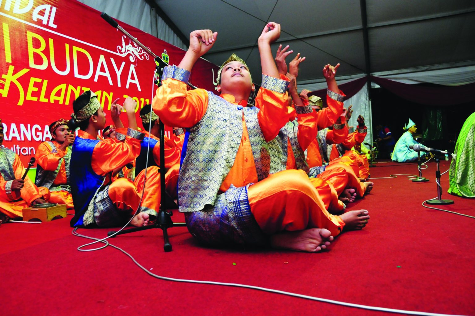 彩绘、歌舞与光影艺术：马来民间歌曲 Dikir Barat – Travellution 畅游行